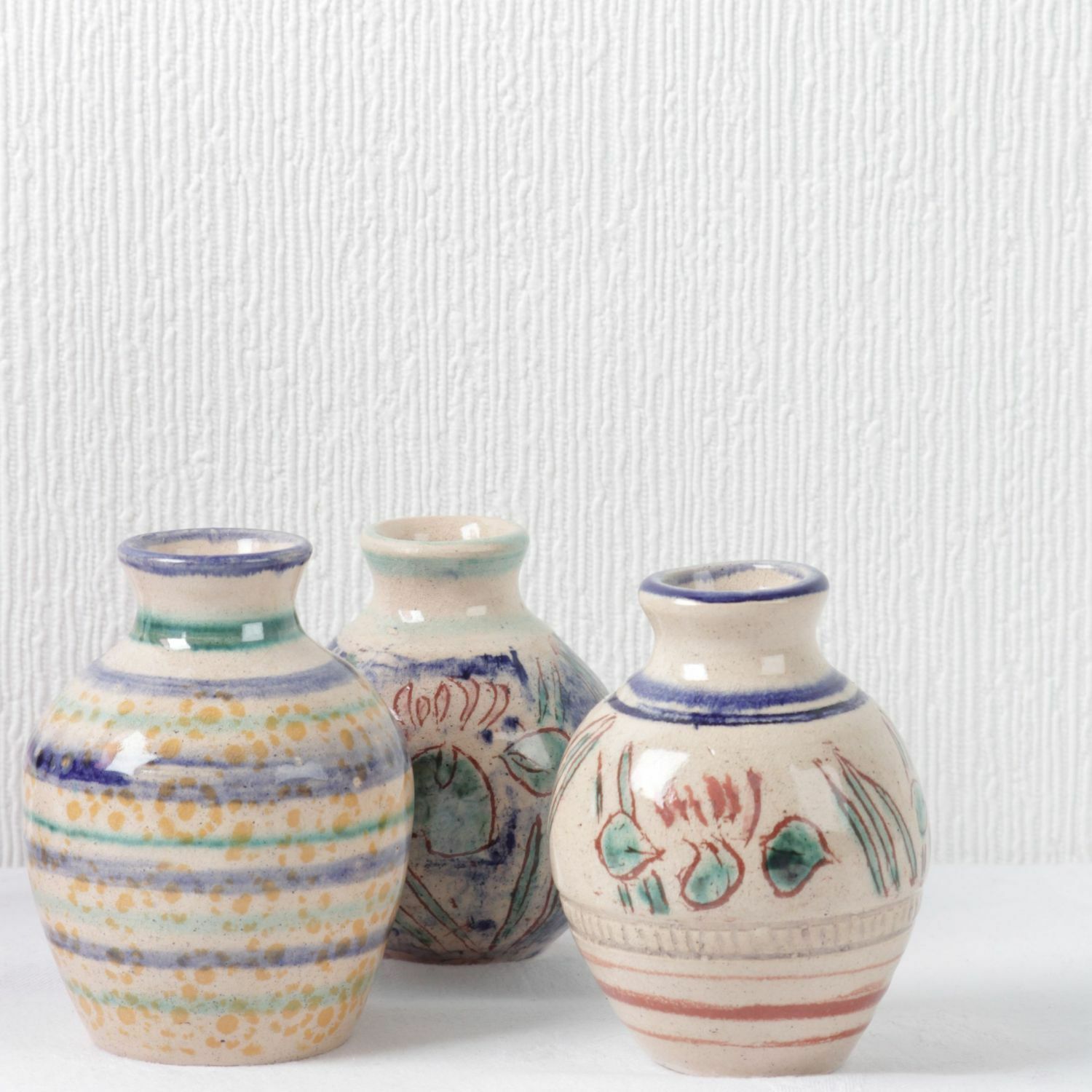 String Superfresco White Paintable Wallpaper 284 | 284