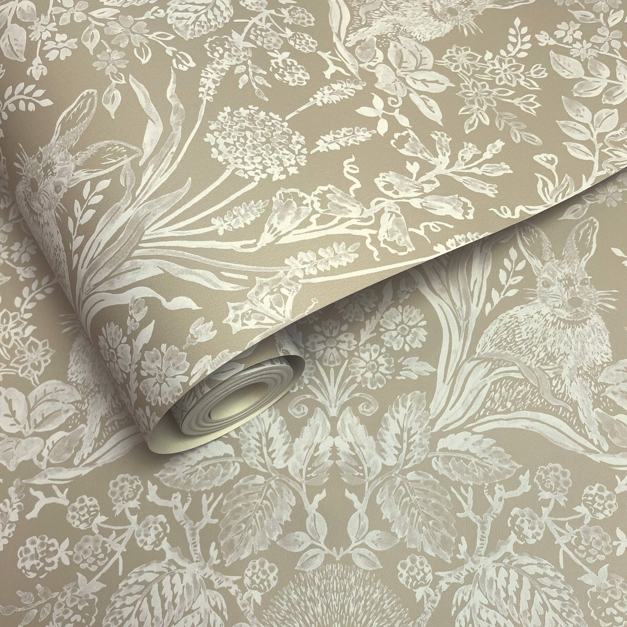 Harlen Woodland Damask Beige William Morris Style Wallpaper 13559 | 13559