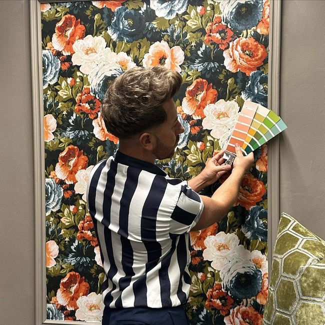 Eden Rose Floral Paul Moneypenny Wallpaper | 196501